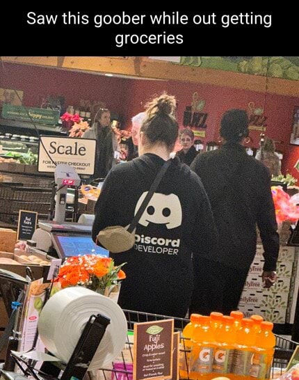 Saw this goober while out getting groceries Disco: EVELOPER - iFunny Brazil