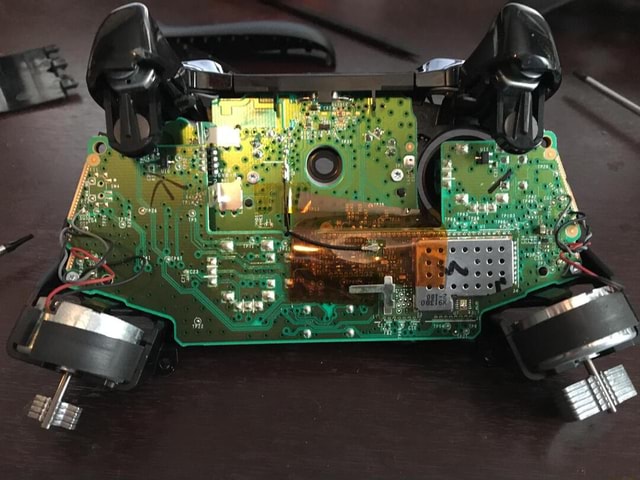 Back Of The Controller Opened Up Ifunny Brazil 