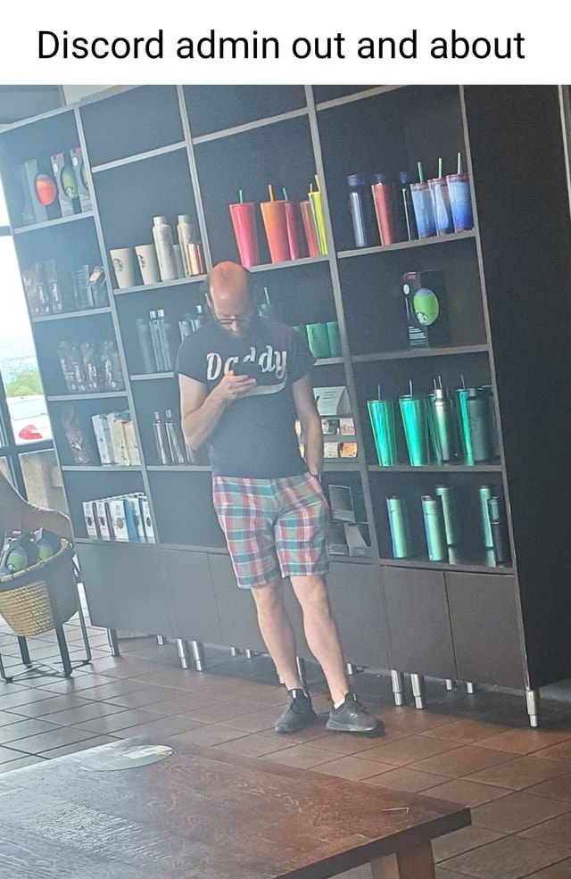 Discord admin out and about - iFunny Brazil