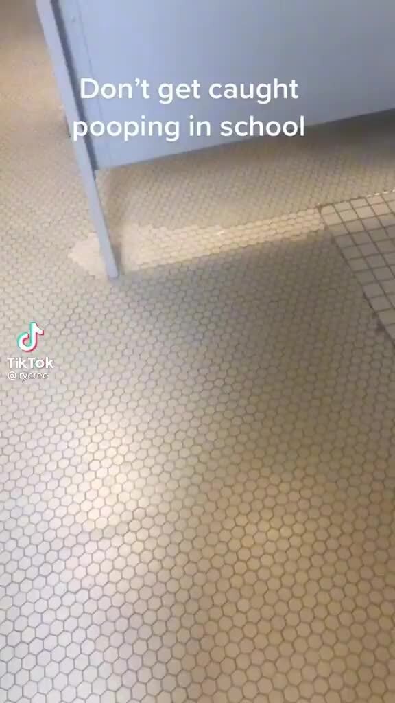 Don't get caught pooping in school - iFunny Brazil