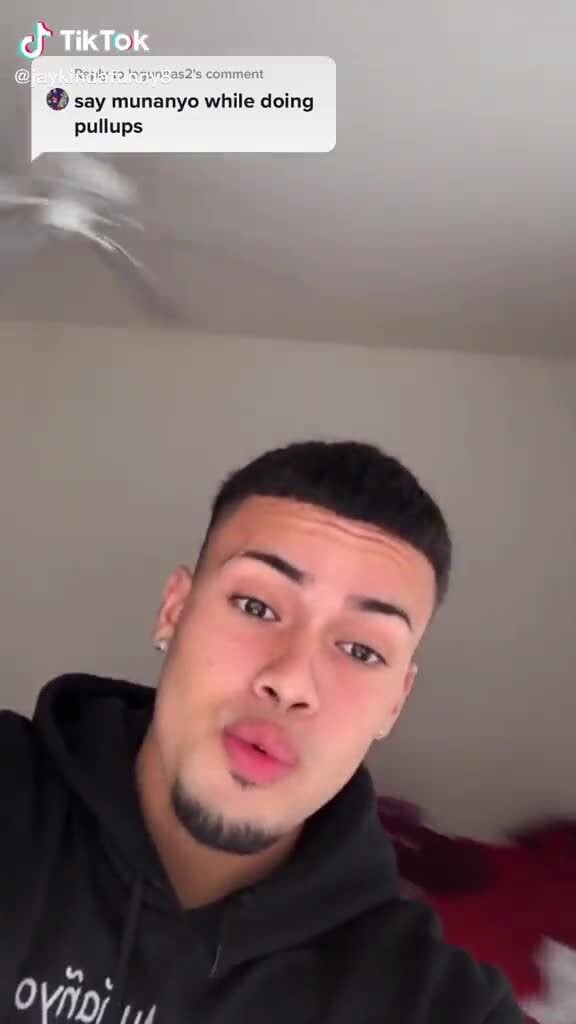 Say munanyo while doing pullups - iFunny Brazil